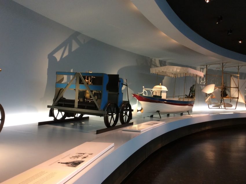 Từ Bảo tàng Mercedes-Benz (Stuttgart, Đức) - The Things I Learn